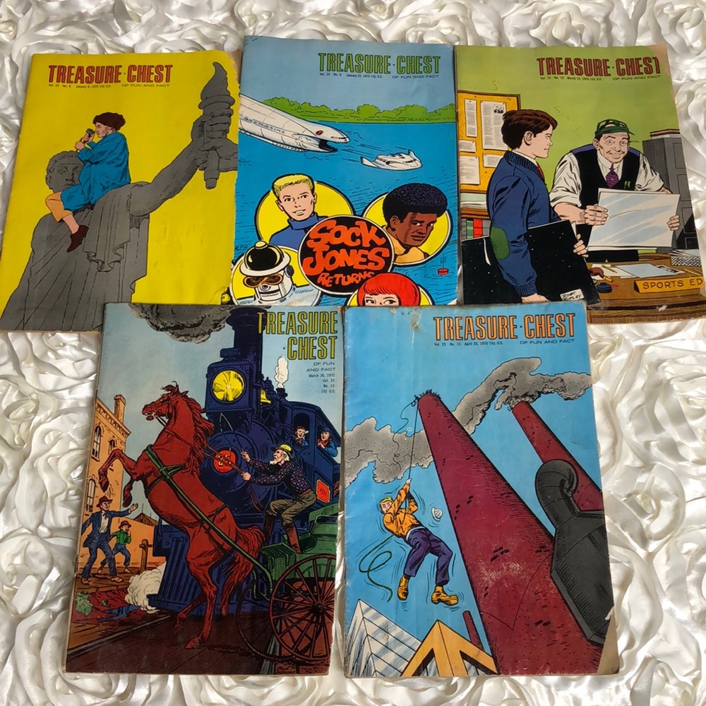 53 Pc Treasure Chest Comics Collections - Gem